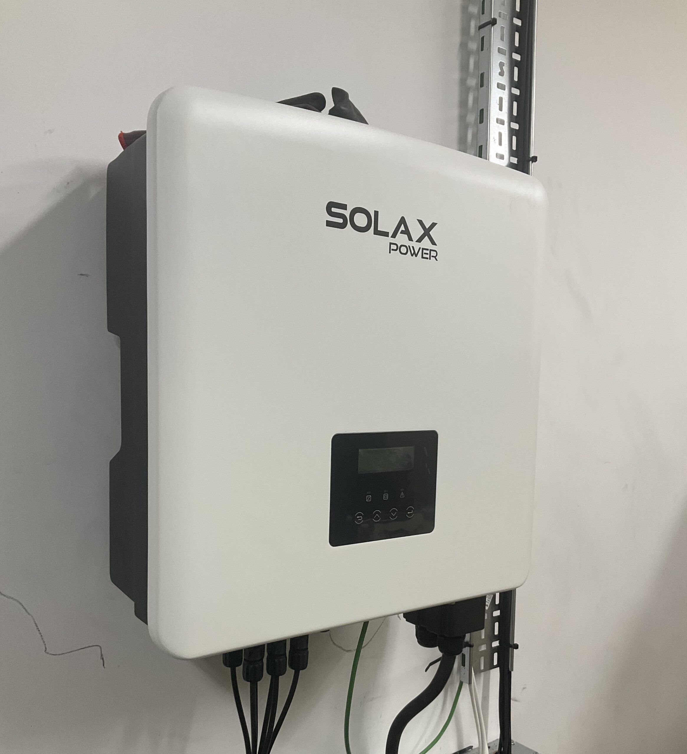 easyHotel – delivering low-carbon upgrades across a live UK hotel ...